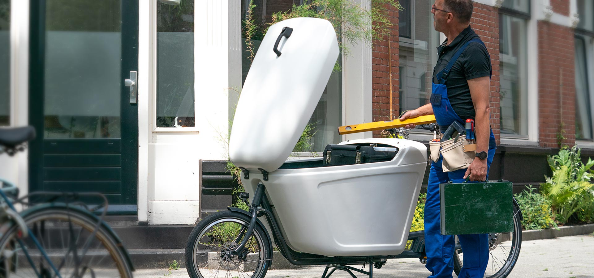 Babboe Pro Bike - Super-fast cargo biking through the city | Babboe Pro